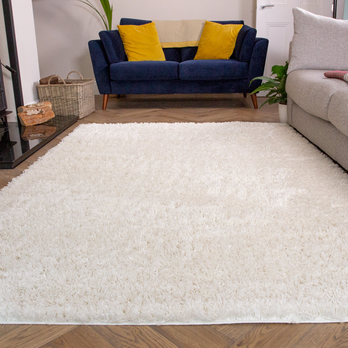 Super Soft Luxury Cream White Shaggy Rug | Living Room Rugs | Kukoon ...