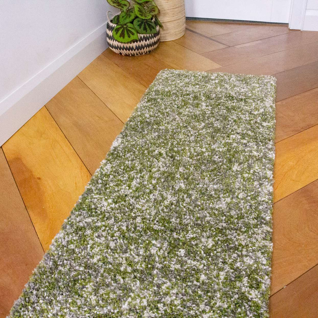 Mottled Dark Green Shaggy Rug for Living Room - Murano | Living Room ...